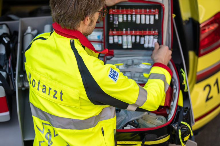 Das Notarzteinsatzfahrzeug (NEF) wird von unseren Notärztinnen und ...